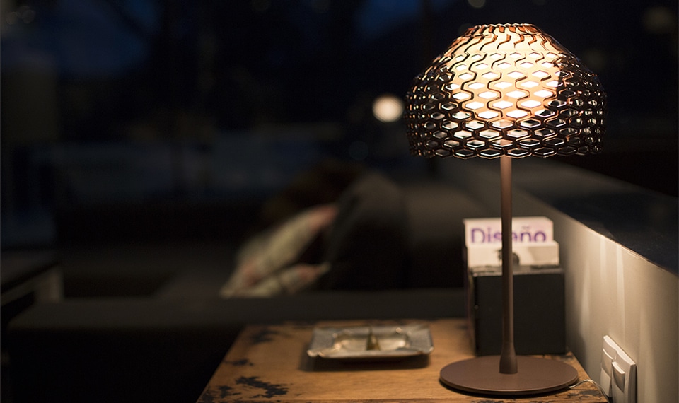 FLOS(フロス) | ACTUS online (アクタス オンライン)